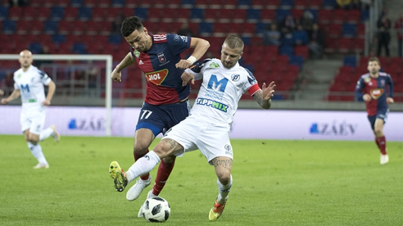 A kiesés ellen küzdő Puskás Akadémia FC látogat a MOL Aréna Sóstóba ...